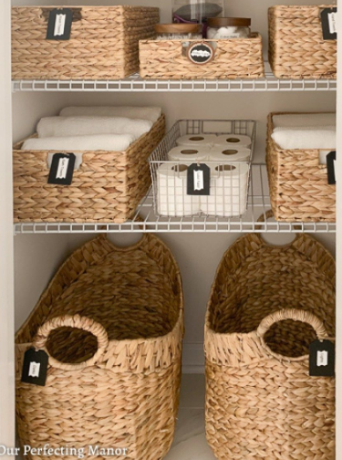 17 Easy Bathroom Storage Ideas Using Baskets – Offbeatbros
