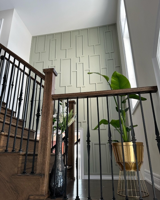 21 Beautiful Staircase Wall Decor Ideas That Make a Big Statement ...