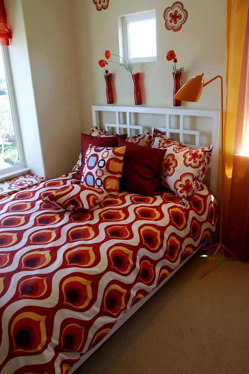How To Organize a Small Bedroom (with 25 Brilliant Ideas) – Offbeatbros